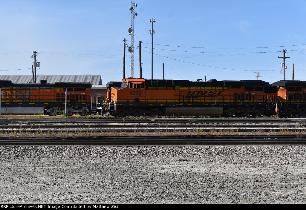 BNSF 4299